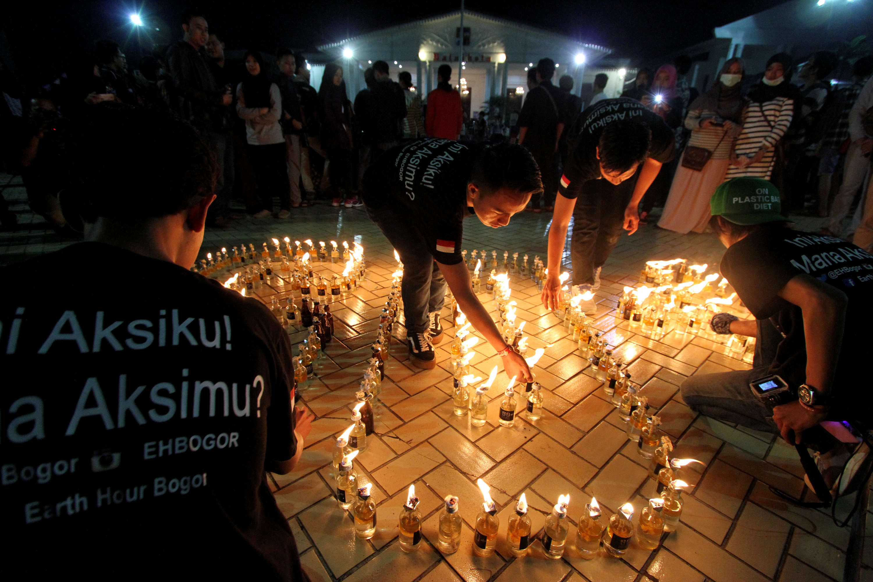 BLH Depok: Earth Hour Simbol Hemat Energi