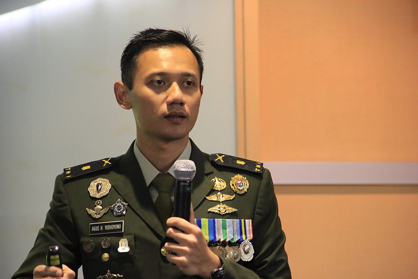 MASYARAKAT BALI BERHARAP AGUS YUDHOYONO MENCALONKAN DIRI DI PILPRES ...