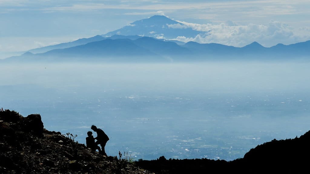 10 Gunung Tertinggi di Jawa Barat, Pangrango hingga Ciremai