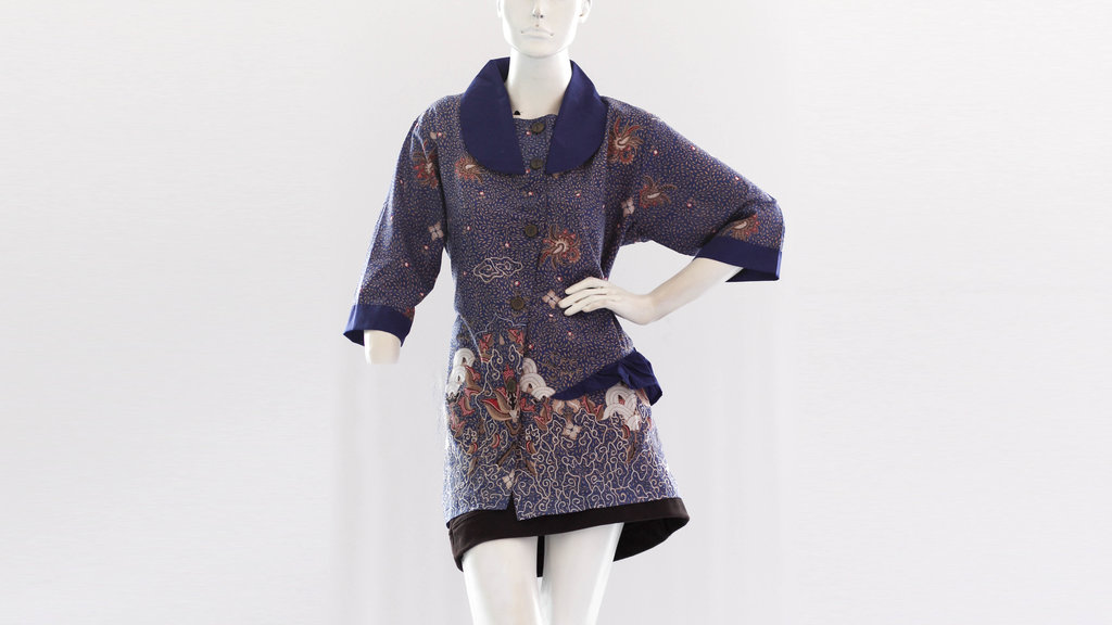 10 Rekomendasi Dress Batik Kekinian