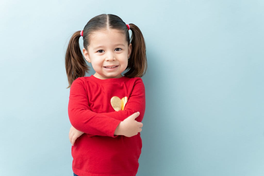 Macam-Macam Gaya Ikat Rambut Anak Perempuan untuk Sekolah