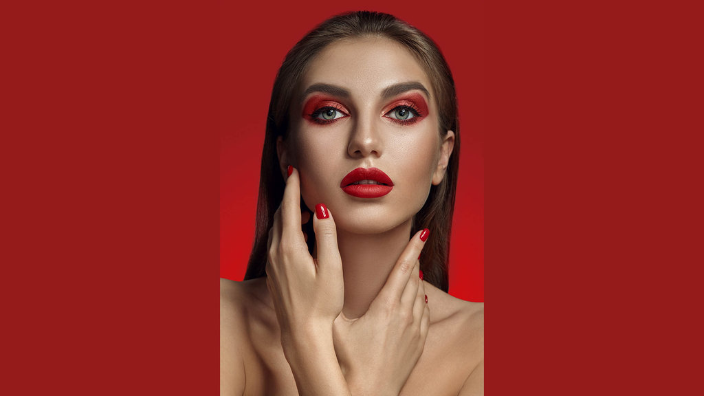 7 Ide Make Up Look Merah Putih untuk Acara 17 Agustusan