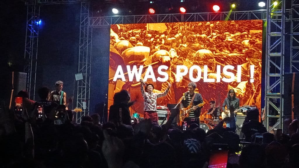 Menyuarakan Transisi Energi Berkeadilan di Acara Festival Musik