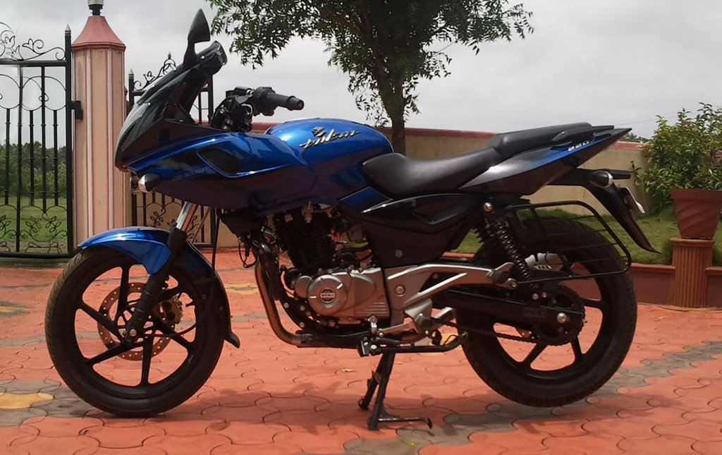 Motor One Hit Wonder Itu Bernama Bajaj Pulsar