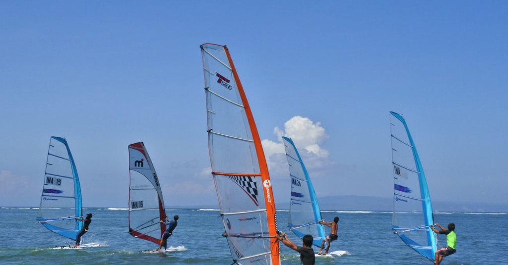 Latihan Atlet Layar Provinsi Bali