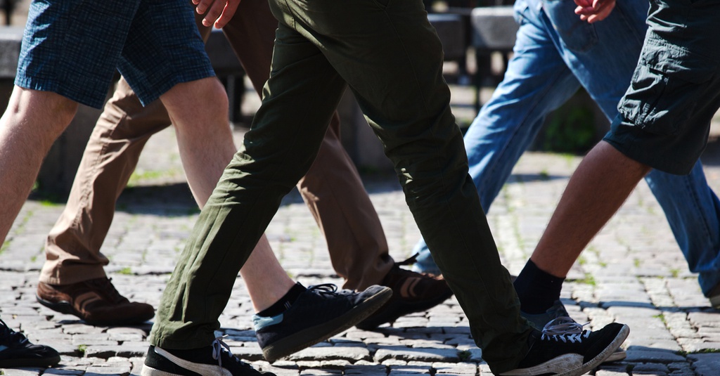 Tips Olahraga Jalan Kaki yang Benar Menurut Ahli Kesehatan