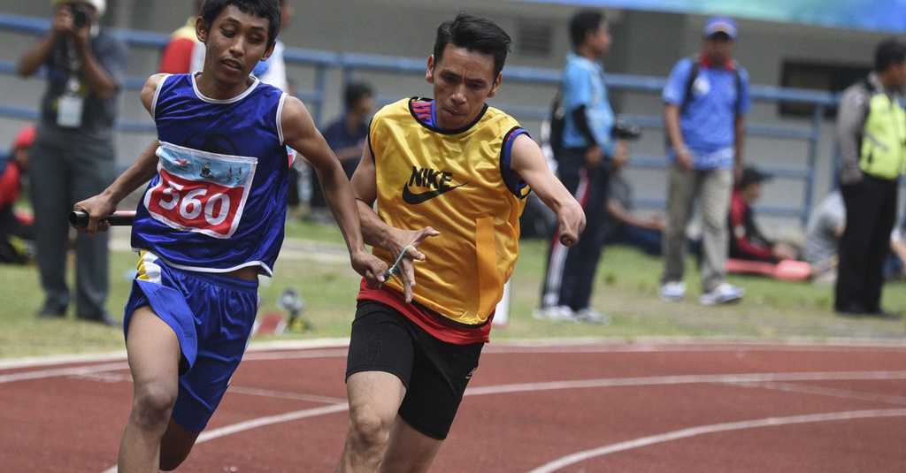 Tim Jabar Juara Lari Estafet Putra