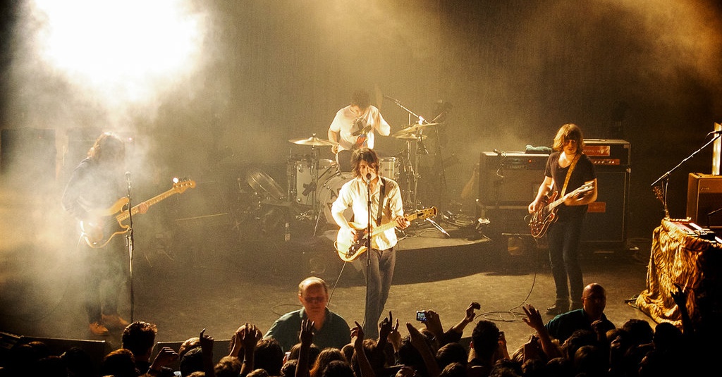 Rundown Konser Arctic Monkeys, Denah Venue, dan Jam Open Gate