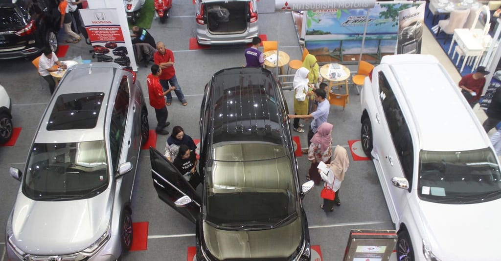 Tips Beli Mobil Bekas Bagi Milenial