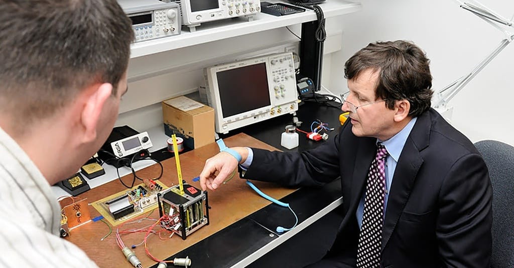 Charles Simonyi, dari Microsoft Word ke Luar Angkasa