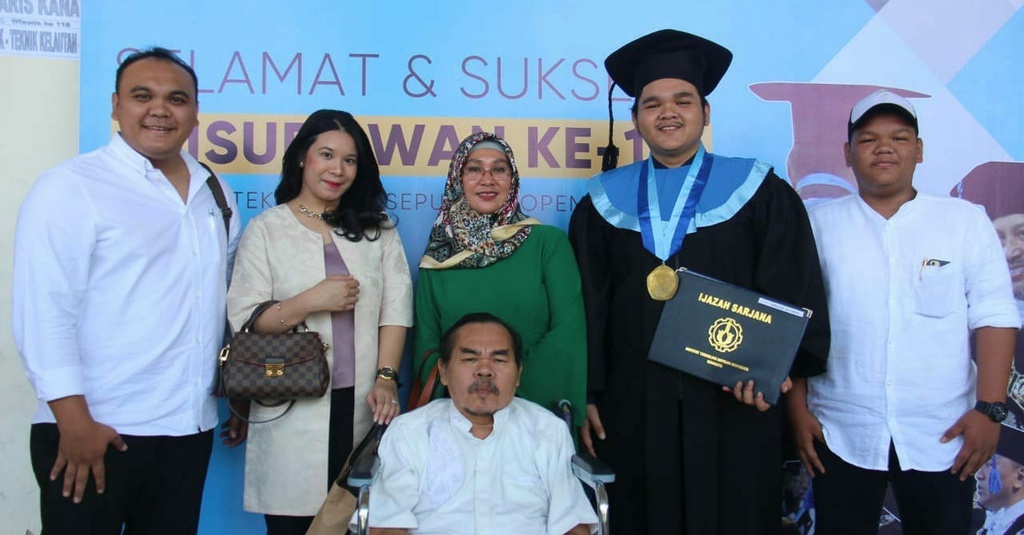 Mat Solar: Melawak dan Melawan Orde Baru