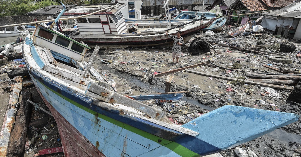2 Hari Pasca Tsunami, Toko-toko Sepanjang Anyer Mulai Buka