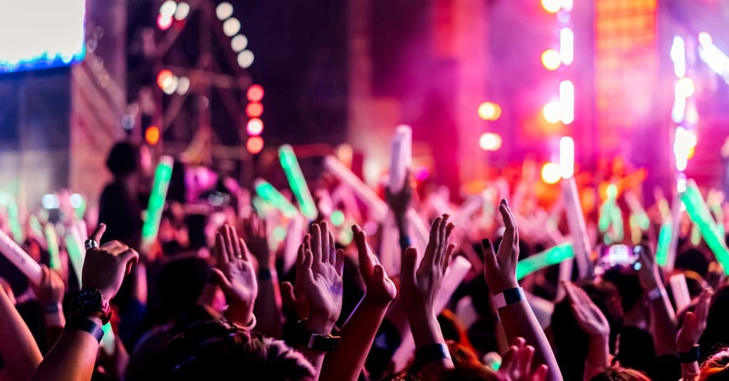 Light Stick di Konser K-Pop, Simbol Persatuan & Kekuatan Penggemar