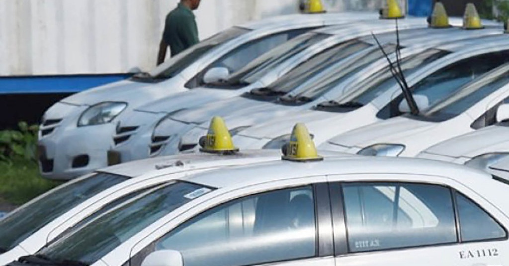 Taksi Express Berhenti Beroperasi akibat Pandemi COVID-19