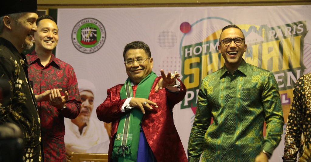 Temui Ketua MUI, Hotman Paris Minta Maaf soal Holywings Temui Ketua MUI, Hotman Paris Minta Maaf soal Holywings