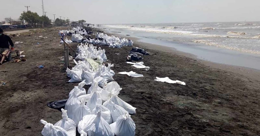 Pertamina Tak Hanya Ganti Rugi Warga, Perlu Pemulihan Ekosistem