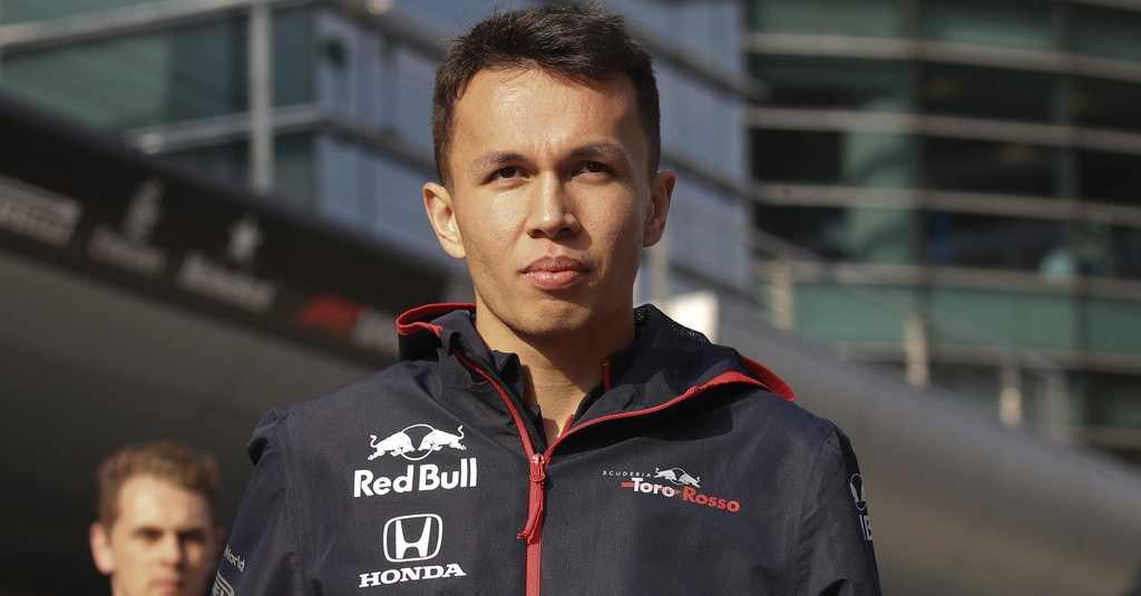 Alexander Albon Resmi Bergabung dengan Red Bull Racing di Formula 1