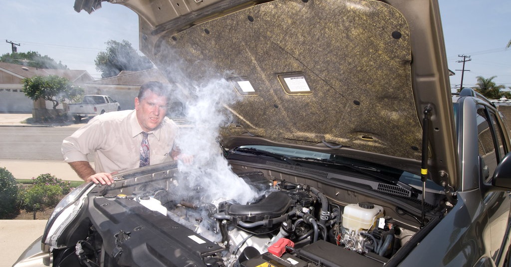 Tanda Mesin Overheat dan Cara Mengatasinya