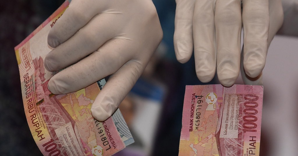Kian Terpuruk Kurs Rupiah Di Jisdor Hari Ini Rp15 712 Per Dolar AS Kian Terpuruk Kurs Rupiah Di Jisdor Hari Ini Rp15 712 Per Dolar AS