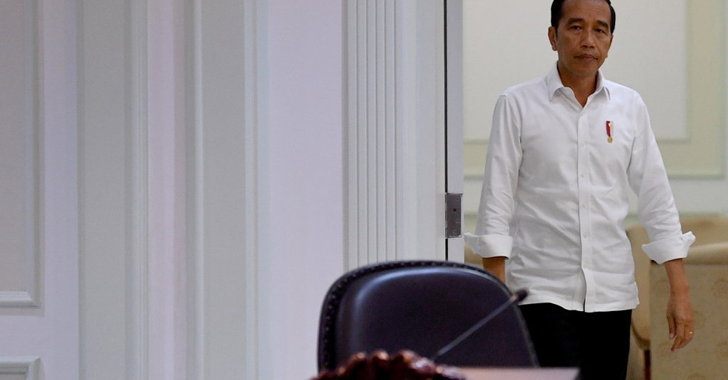 Jokowi Serahkan 12 Barang Gratifikasi Senilai Rp8,78 Miliar ke KPK Jokowi Serahkan 12 Barang Gratifikasi Senilai Rp8,78 Miliar ke KPK