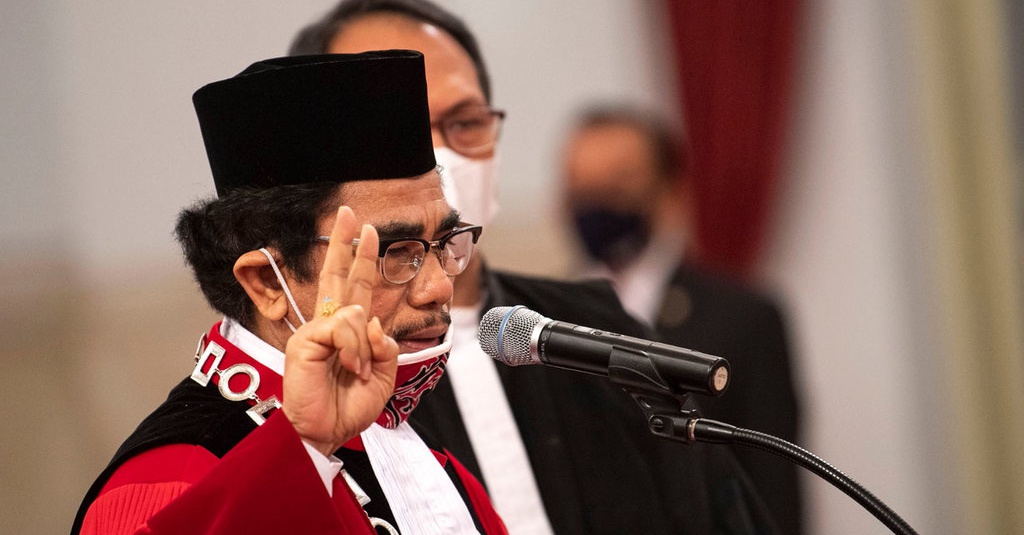 Manahan Sitompul Resmi Dilantik Kembali Jadi Hakim Konstitusi