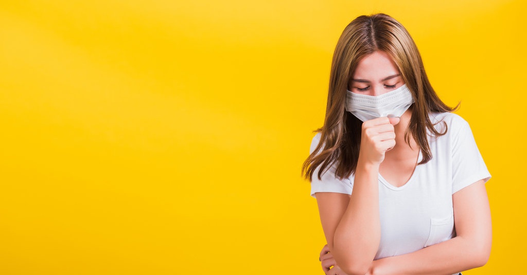 Cara Mengenali Batuk Virus Corona dan Gejala yang Dialami - Tirto.ID