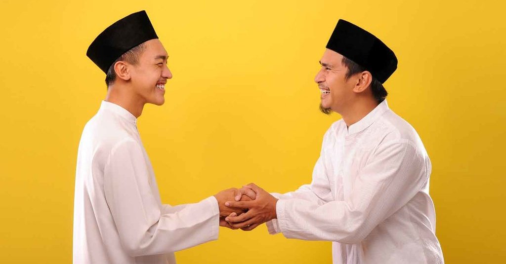 Apa Saja Adab terhadap Teman, Saudara, dan Tetangga Dalam Islam