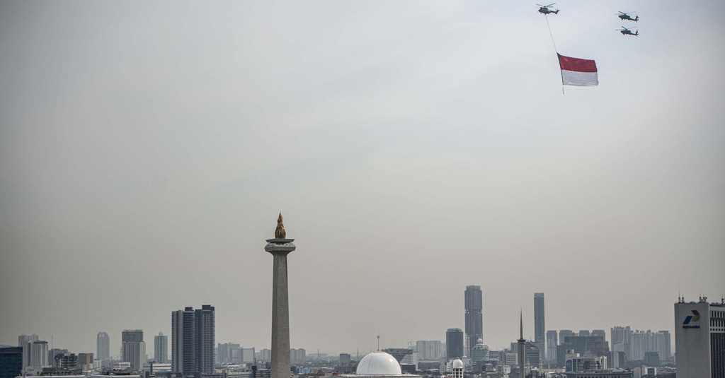 Jokowi di HUT TNI: Melawan COVID-19 seperti Perang Berlarut-larut