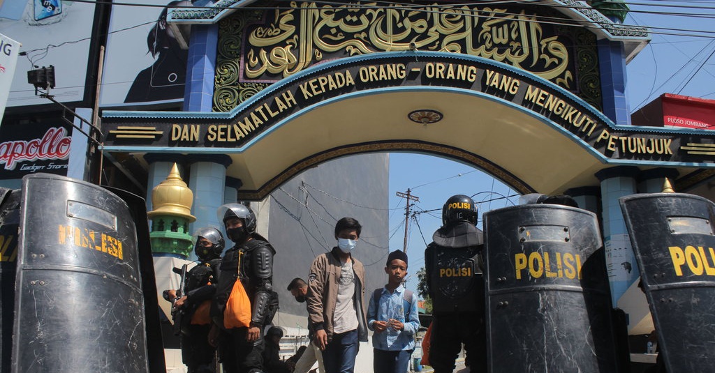 Kasus KS di Pesantren Jombang: Bukti Relasi Kuasa & Victim Blaming Kasus KS di Pesantren Jombang: Bukti Relasi Kuasa & Victim Blaming