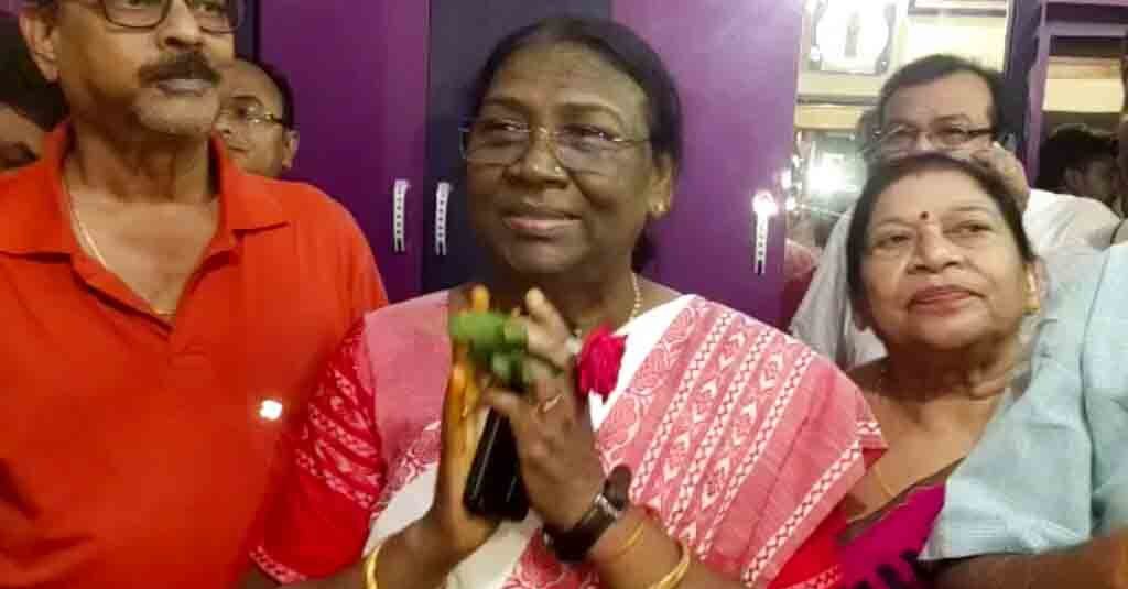 Kisah Hidup Draupadi Murmu: Cerita Suku Minor Jadi Presiden India