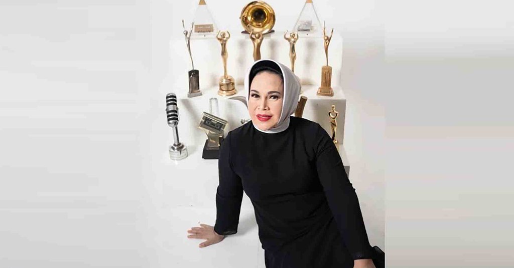 Daftar Lagu-Lagu Hetty Koes Endang & Penghargaan yang Diterimanya