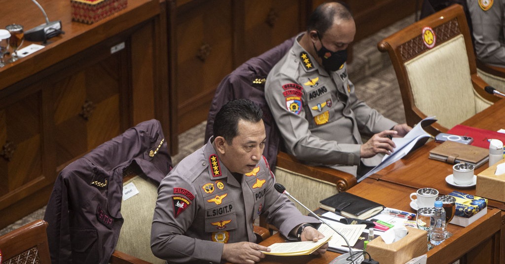 Eks Karo Paminal Tak Mau Direkam Saat Datang ke Keluarga Brigadir J