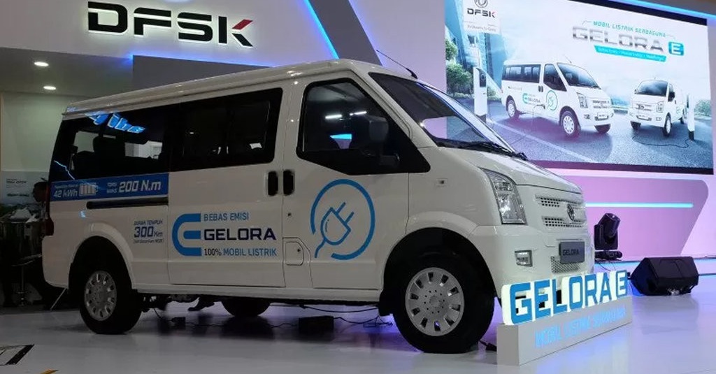 Perbedaan 2 Tipe Mobil Listrik DFSK Gelora Electric 2022