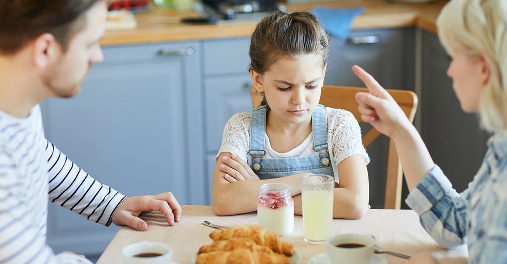 Mengenal Pola Asuh Autoritatif: Manfaat dan Contohnya