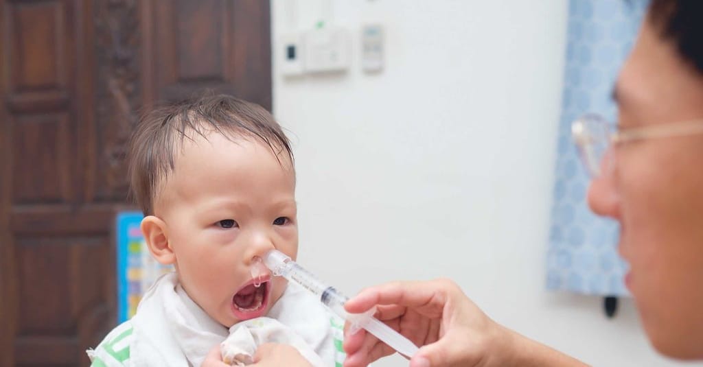 9 Cara Membersihkan Hidung Bayi dari Lendir dan Ingus Saat Flu