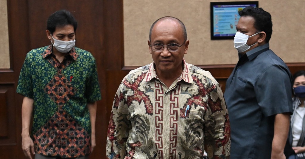 Kasus Korupsi Satelit, Eks Dirjen Kemhan dkk Divonis 12 Tahun Kasus Korupsi Satelit, Eks Dirjen Kemhan dkk Divonis 12 Tahun