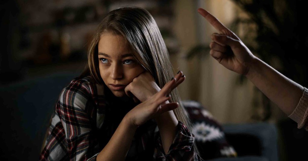 Ciri-Ciri Anak Durhaka Kepada Ibu