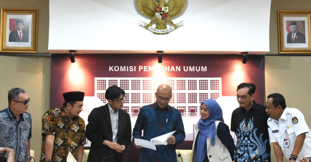 Live Debat Cawapres 2024: Medan Laga Muhaimin, Gibran & Mahfud