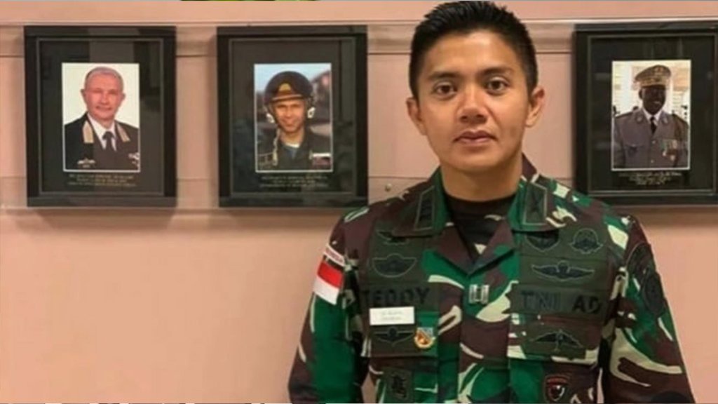 Siapa Mayor Teddy Ajudan yang Beberapa Kali Viral di Medsos?