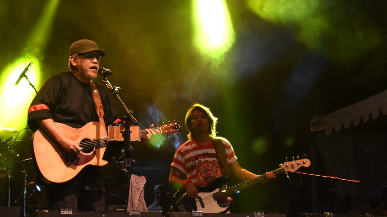 Pengertian Bernyanyi Solo, Teknik Vokal, dan Jenis Penampilannya