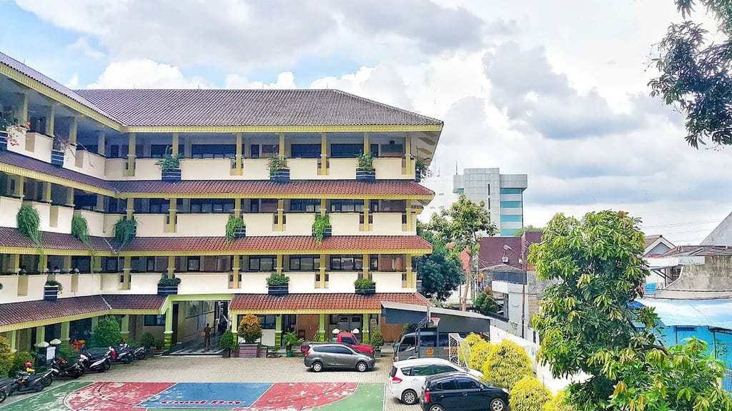 10 Sekolah SMA Swasta & Negeri Terbaik di Jakarta Timur
