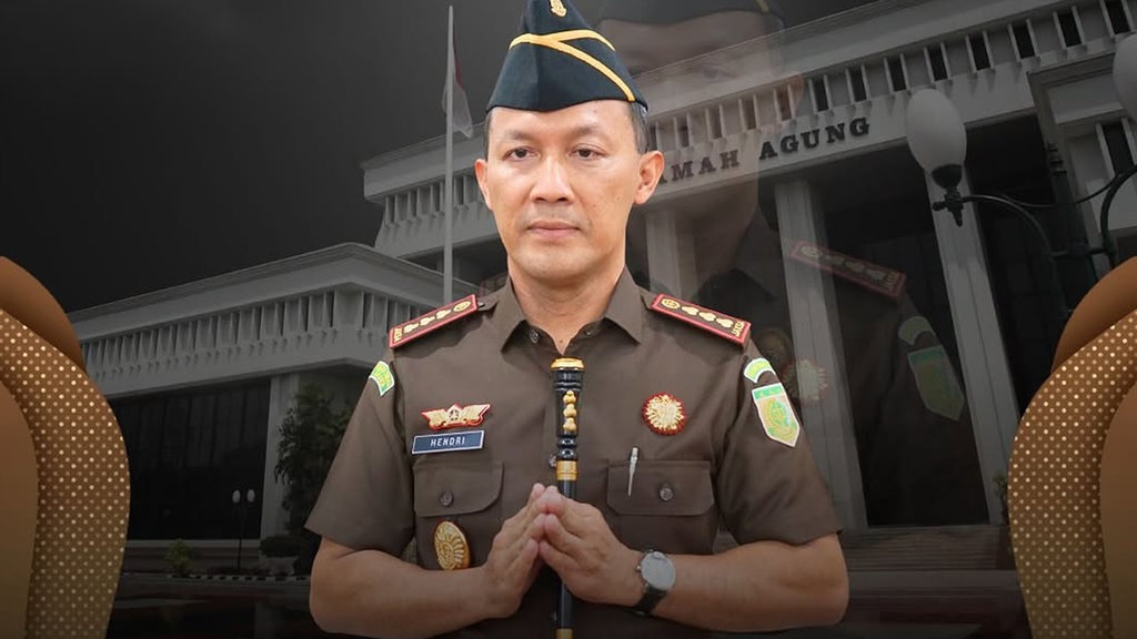 Profil Eks Kajari Jakbar Hendri Antoro & Dicopot Kasus Apa?