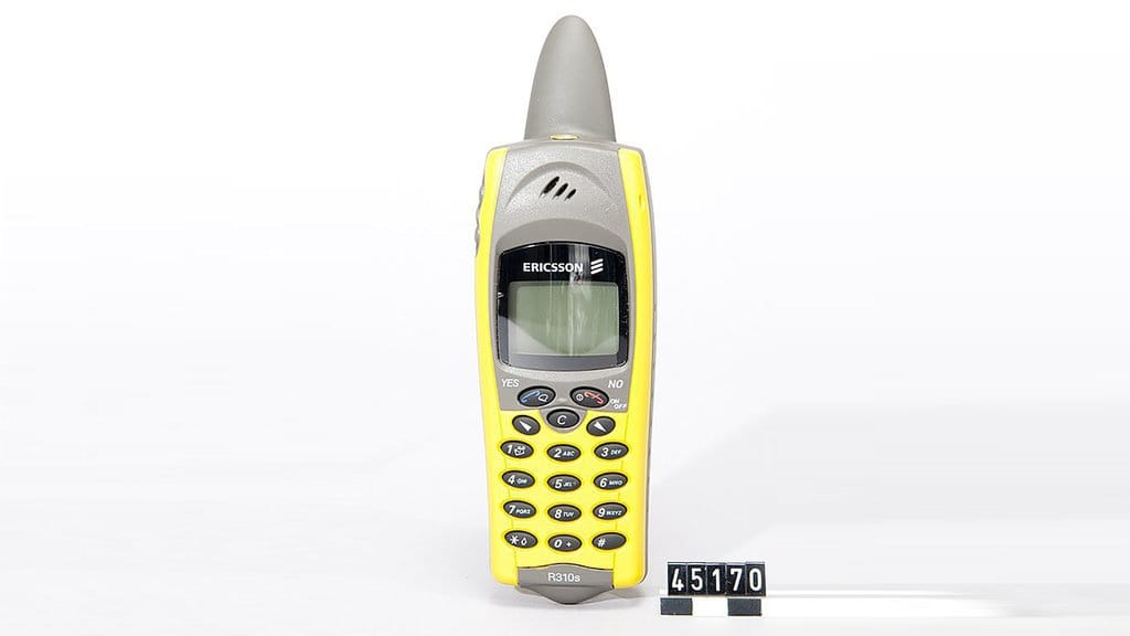 Legenda Ericsson R310 Sirip Hiu