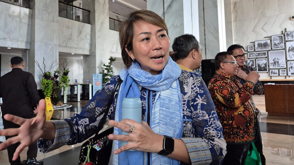 Pemerintah & Serikat Pekerja Diminta Tak Egois soal Kenaikan UMP