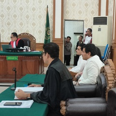 Pengertian Gerak Relatif, Gerak Nyata, Gerak Semu beserta Contoh