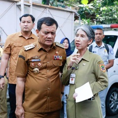 Contoh Naskah Pantomim Singkat 1 Orang dan 2 Pemain