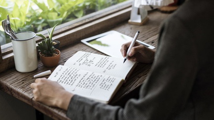 Contoh Dialek, Pengertian, dan Penggunaannya di Masyarakat