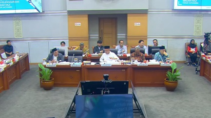 Pengertian Sifat Tabzir, Contoh, dan Manfaat Menghindarinya