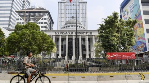 Apa Itu Satire & Sarkasme: Contoh dan Perbedaannya