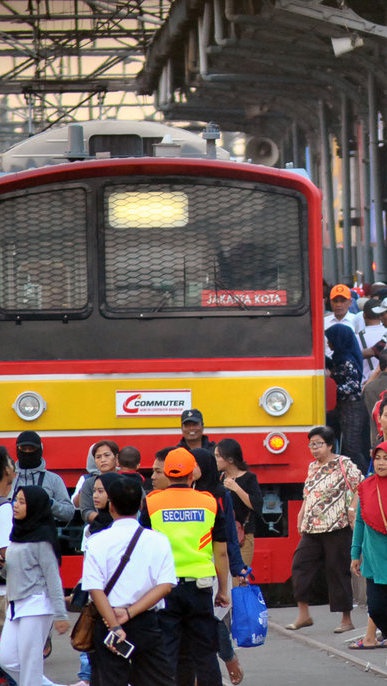 Menuduh Orang & Sebarkan Data Pribadinya, Ulin Yusron Dikecam - Tirto.ID